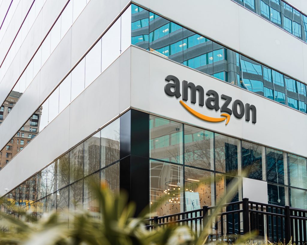 Famous Store Logo Mockup – GraphicsFamily