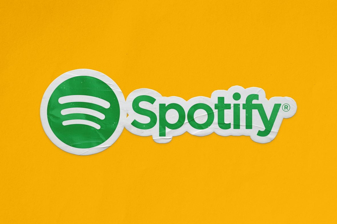 Free Sticker Logo Mockup – GraphicsFamily