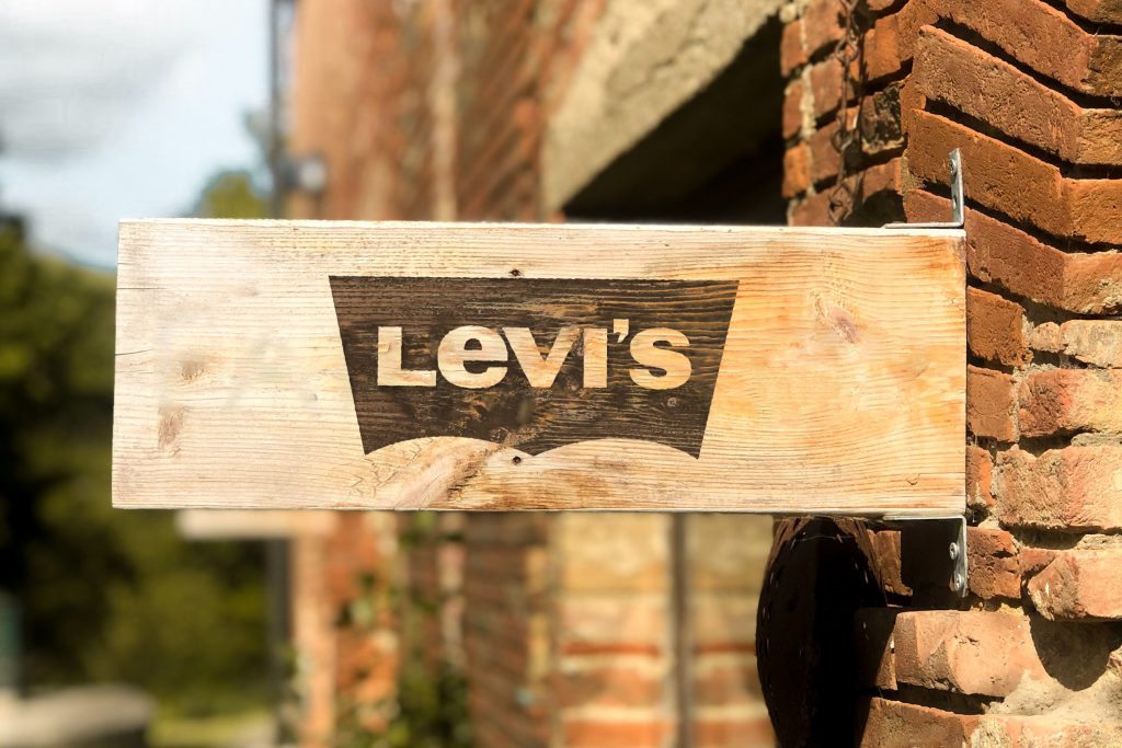 Wooden Board Logo – GraphicsFamily