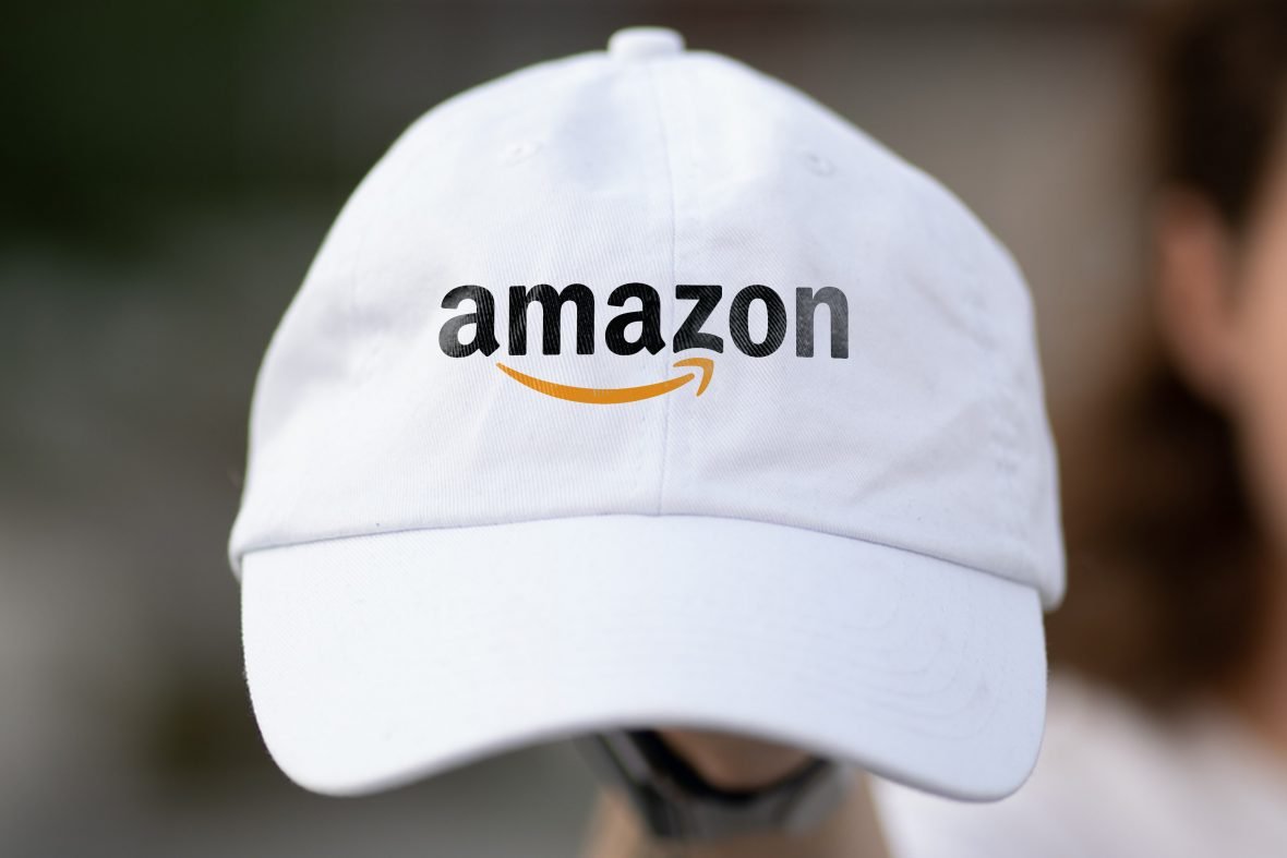 Simple Cap Mockup – GraphicsFamily