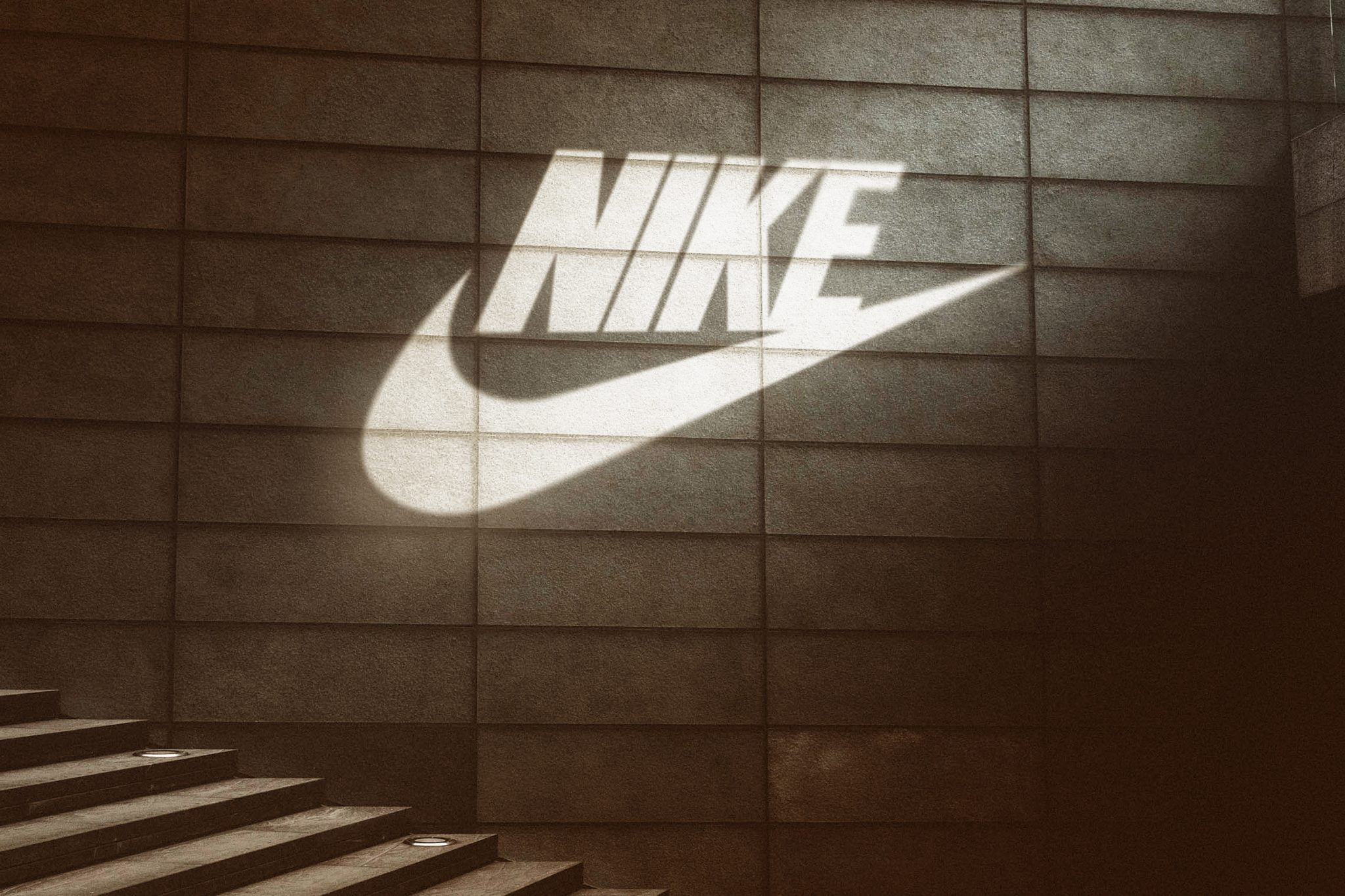 Cinematic Light Rays Logo Mockup – GraphicsFamily