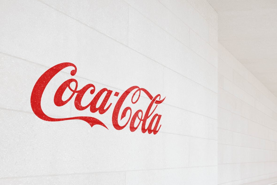 Minimal Clean White Wall Logo Mockup – GraphicsFamily