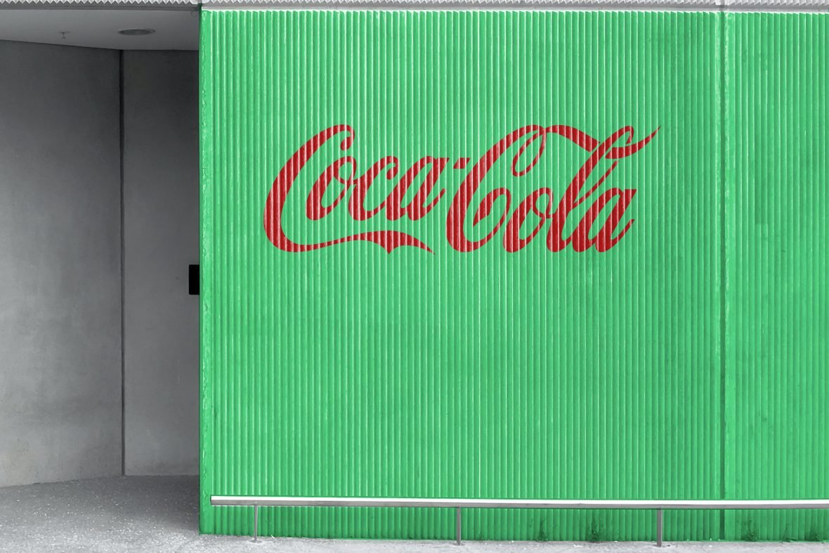 Shutter Logo Mockup – GraphicsFamily