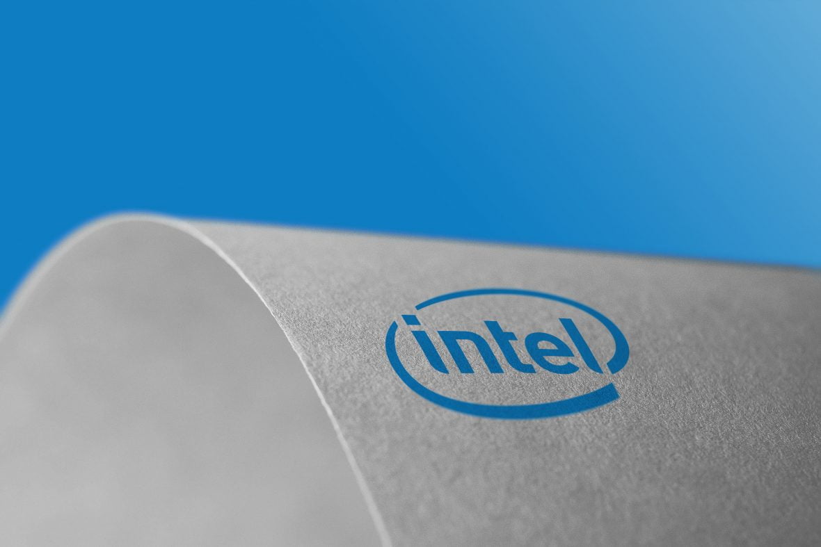 Curve Edge Colorful Paper Logo Mockup – GraphicsFamily