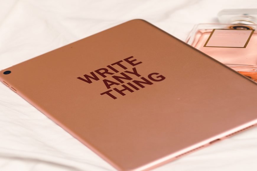 Tablet Back Logo Mockup – GraphicsFamily