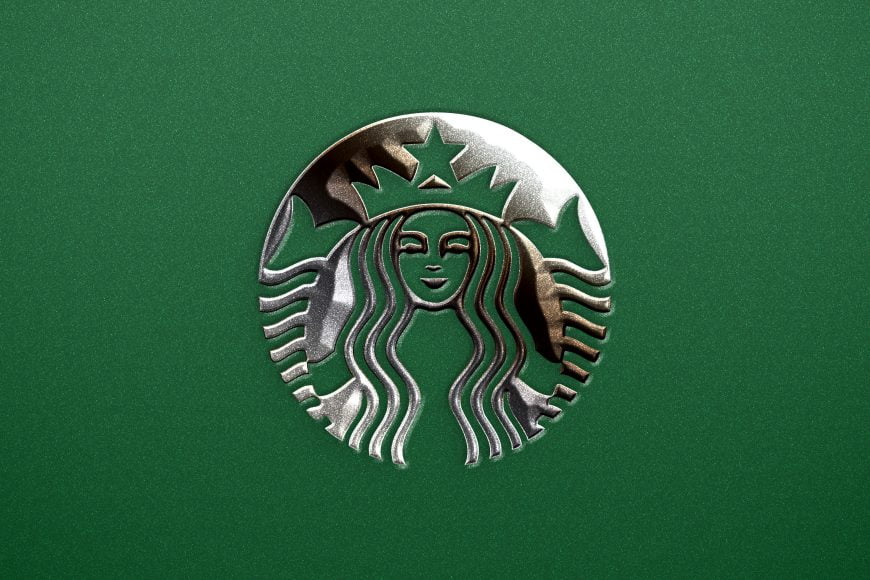 Free Silver Shine Metallic Logo Mockup – GraphicsFamily