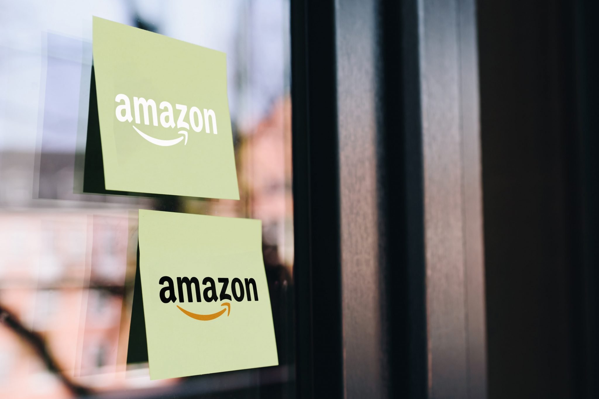 21+ Best Free Glass Logo Mockups – GraphicsFamily