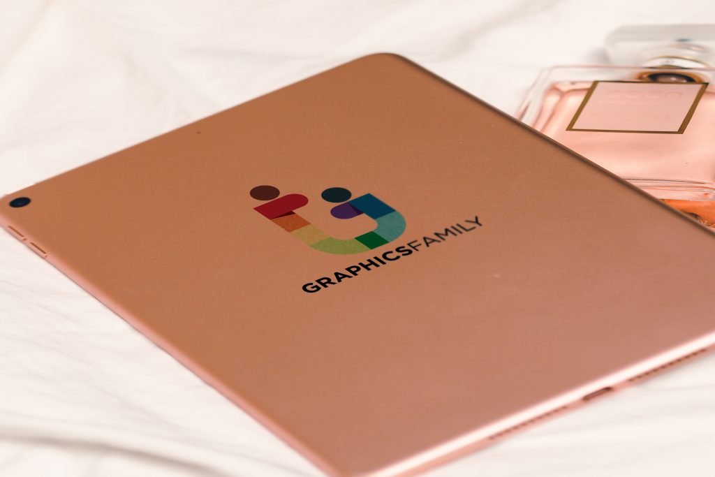 Tablet Back Logo Mockup – GraphicsFamily