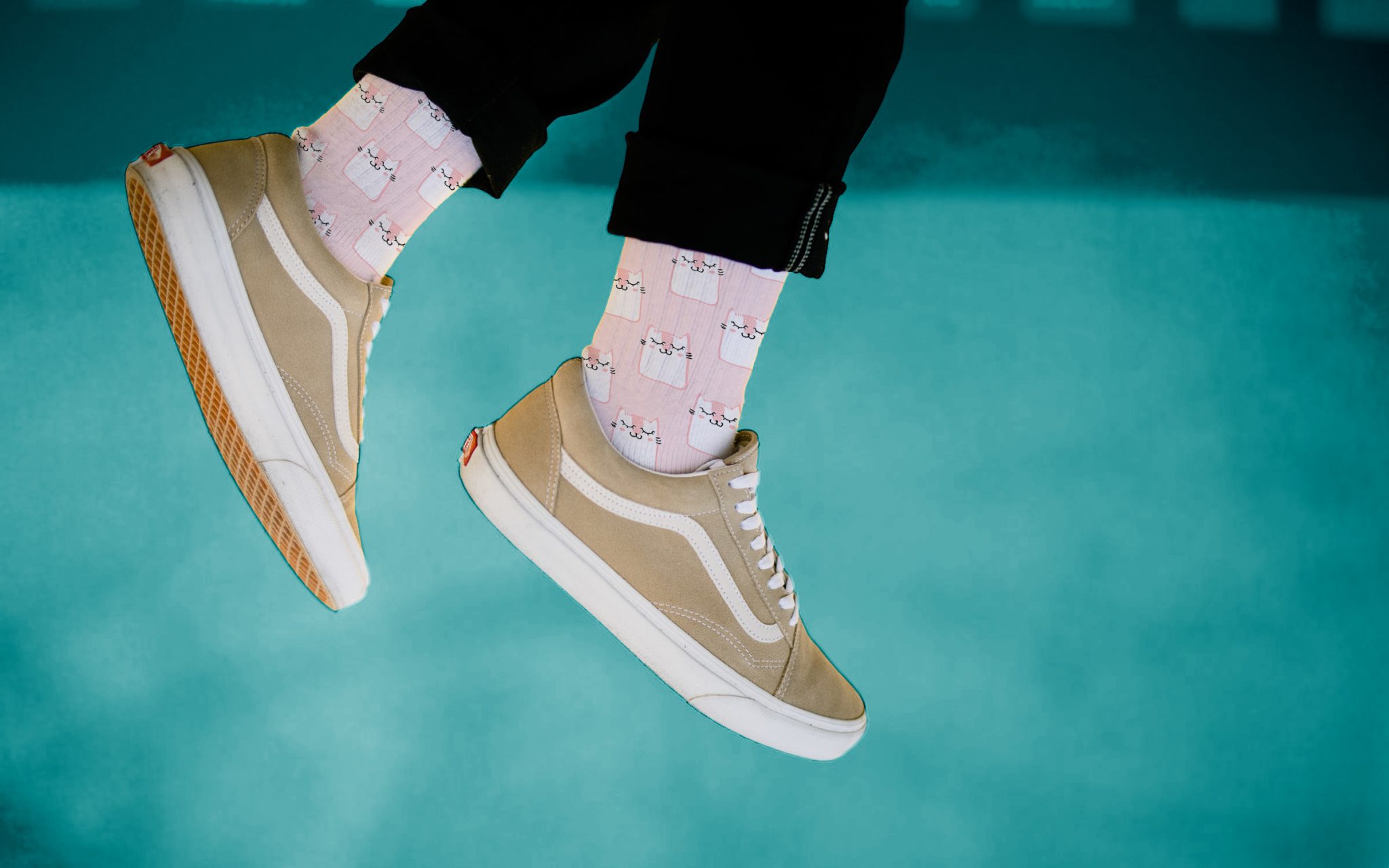 38+ Free Clothing Mockups – GraphicsFamily